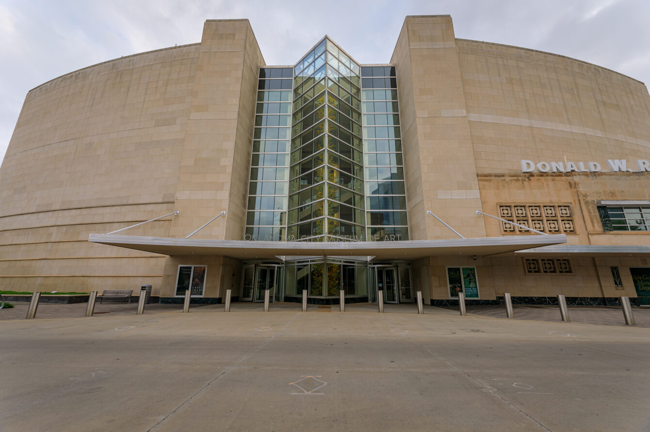 Reynolds Performing Arts Center Dake Wells Brings Thoughtful