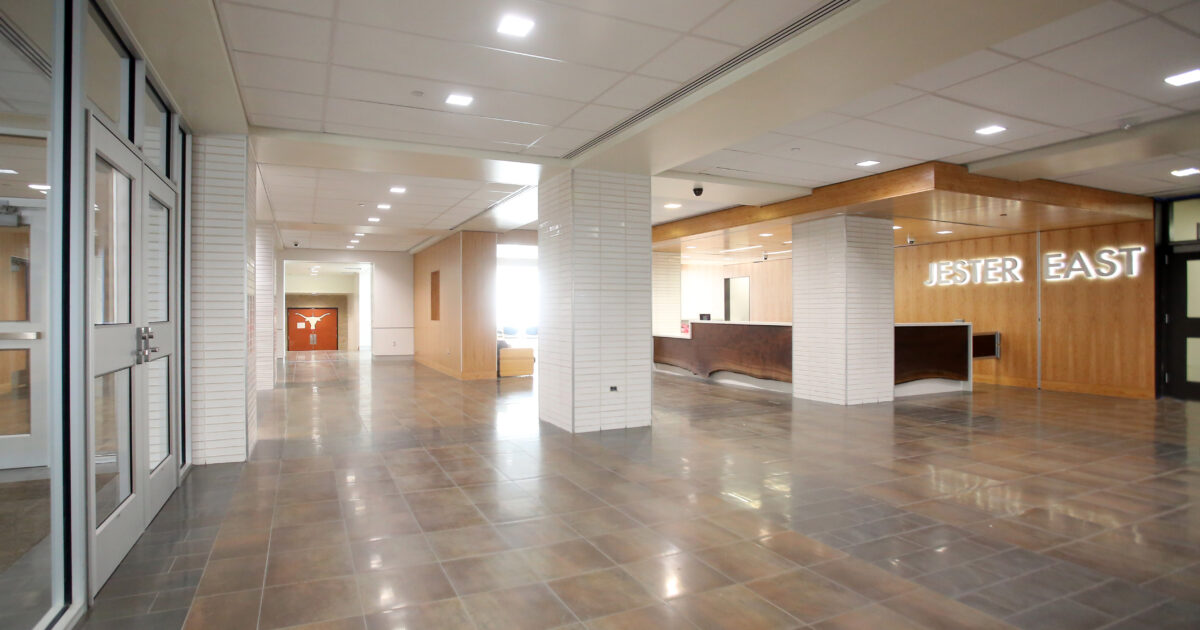 Universidad de Texas Jester Dormitory | Flintco