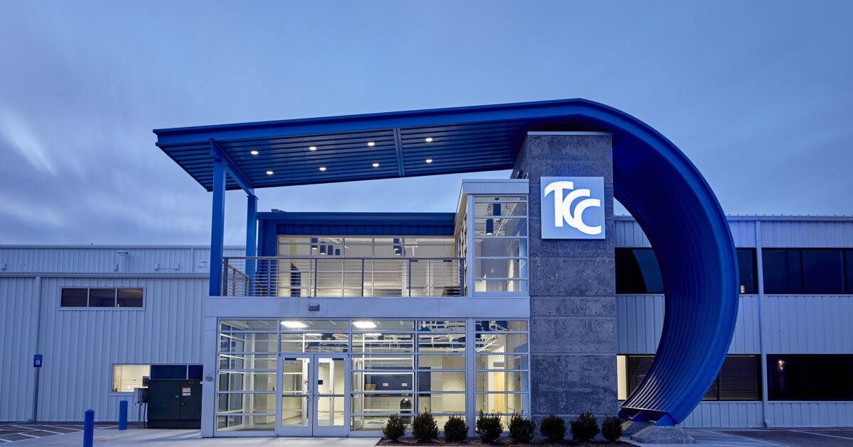 TCC Jones Riverside Airport Aviation Center | Flintco